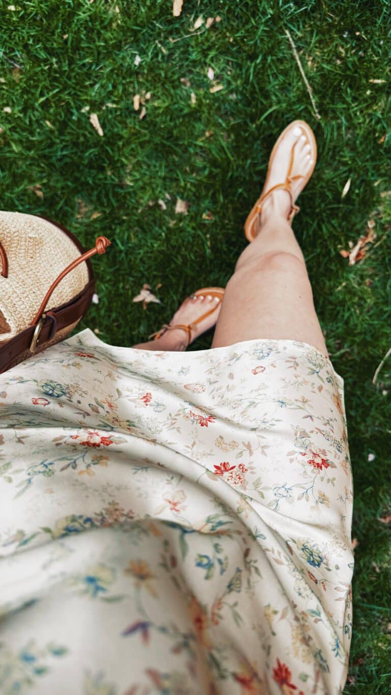 Ask Magpie: Dresses for Lots of Occasions, T-Ball Mom Outfits, + More.