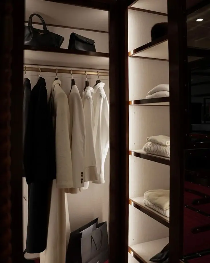 A Potpourri of Chic / Fab Things: Dec. 26, 2025.